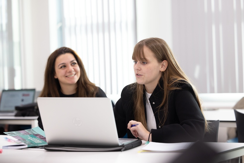 Hbo Associate degree Zorg en Veiligheid duaal | Avans Academie